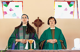 Defying the Vatican, Catholic Women Claim Their Priesthood, by Tim ...