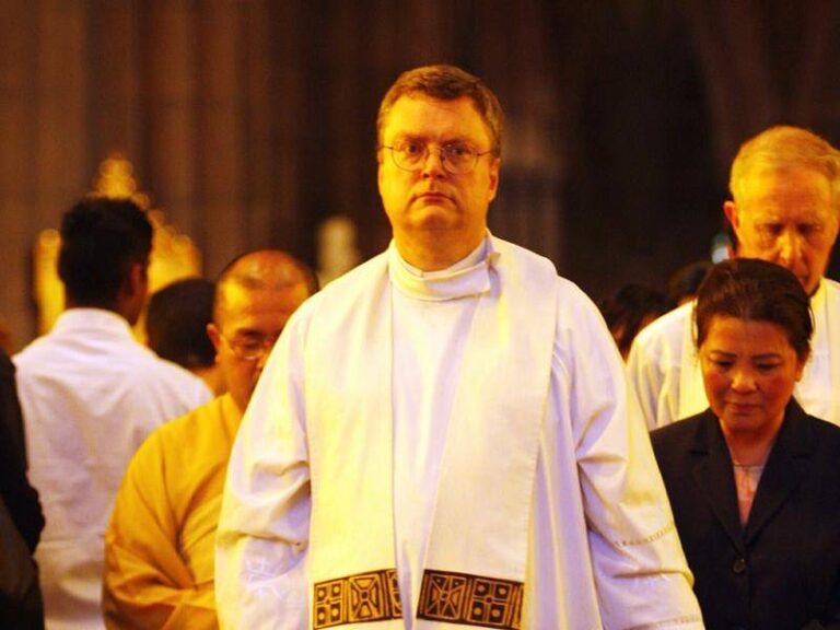 Ex-priest in NSW court over abuse of boys - BishopAccountability.org